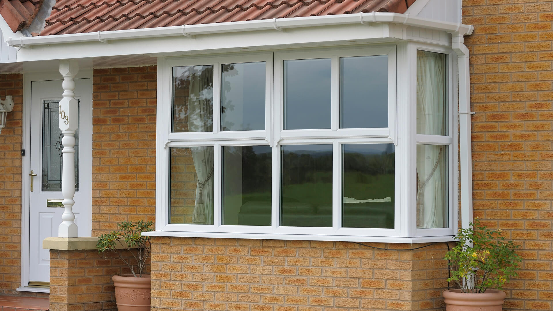 Bay Windows Inverness | Replacement UPVC Bay & Bow Windows from ERG ...